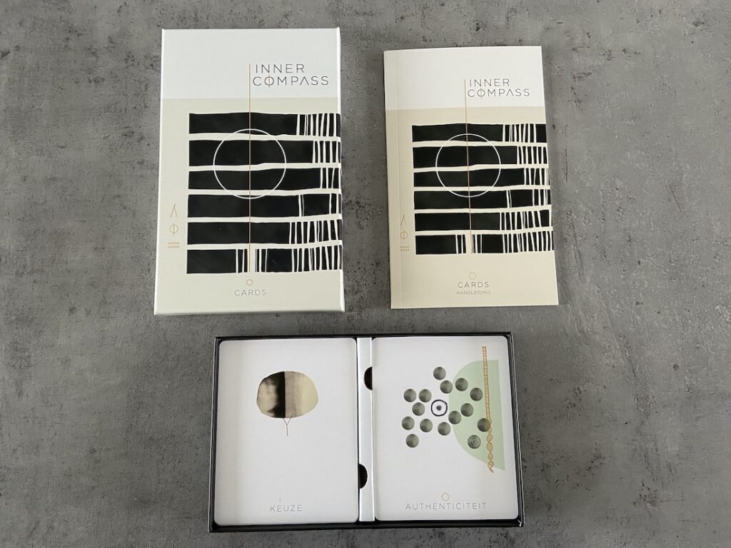 Inner Compass Cards: stijlvol kaartendeck voor persoonlijke groei ...