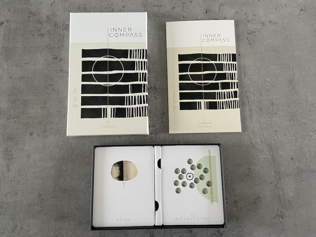 Inner Compass Cards: stijlvol kaartendeck voor persoonlijke groei ...
