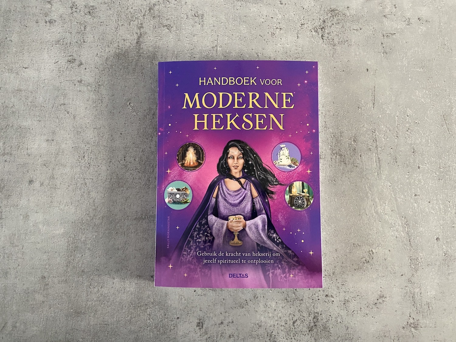 Review: Handboek voor moderne heksen - VolleMaanKalender.nl